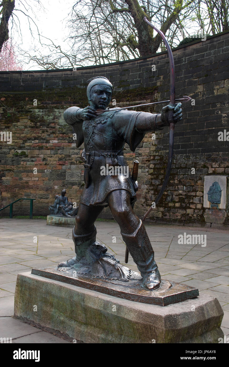 Stature of Robin Hood in Nottingham Stock Photo - Alamy