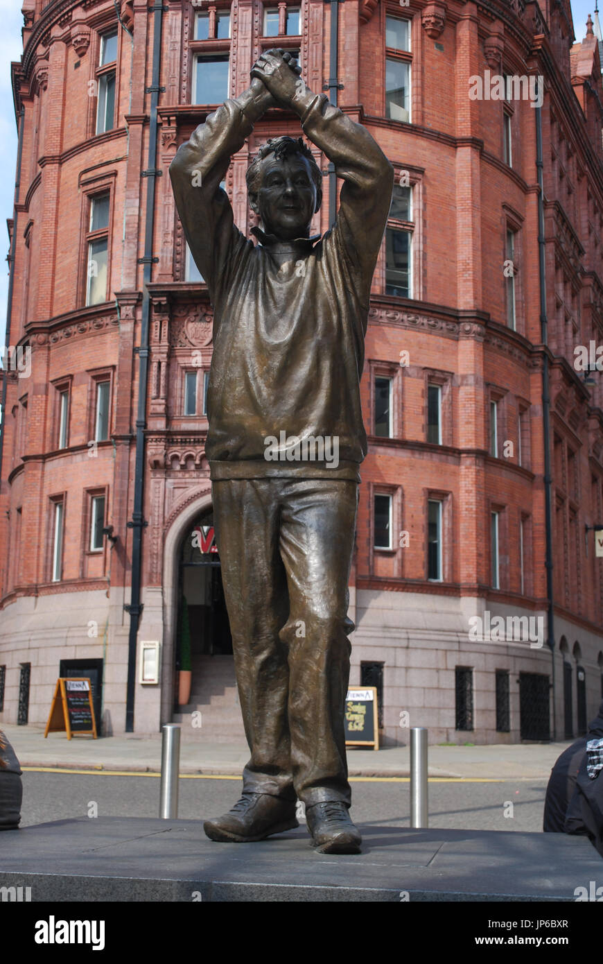 Statue of Brian Clough in Nottingham Stock Photo - Alamy