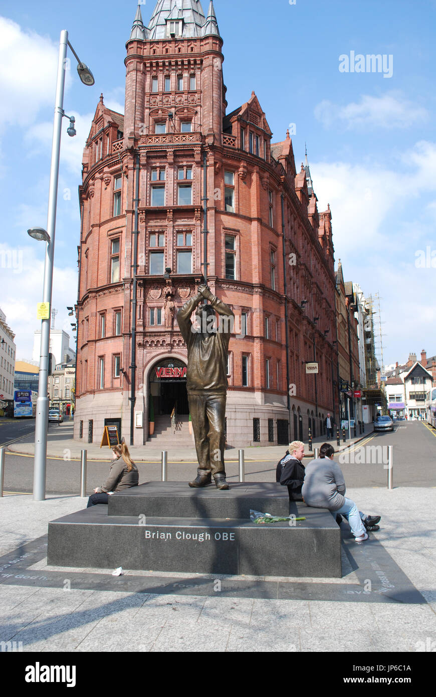 Brian clough statue in nottingham hi-res stock photography and images ...