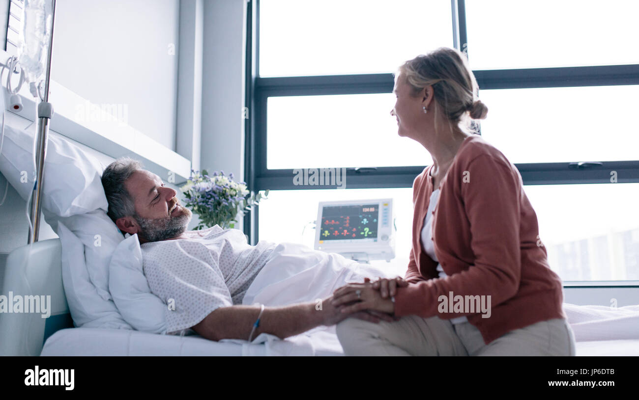 Hospitalised hi-res stock photography and images - Alamy