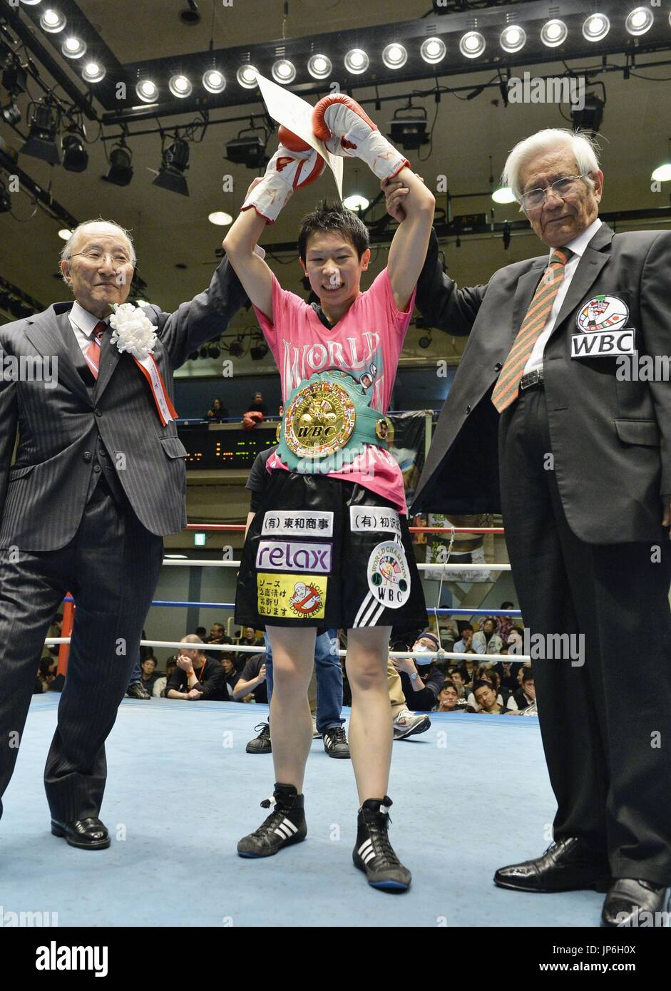 Japanese champion Momo Koseki celebrates after her victory over ...