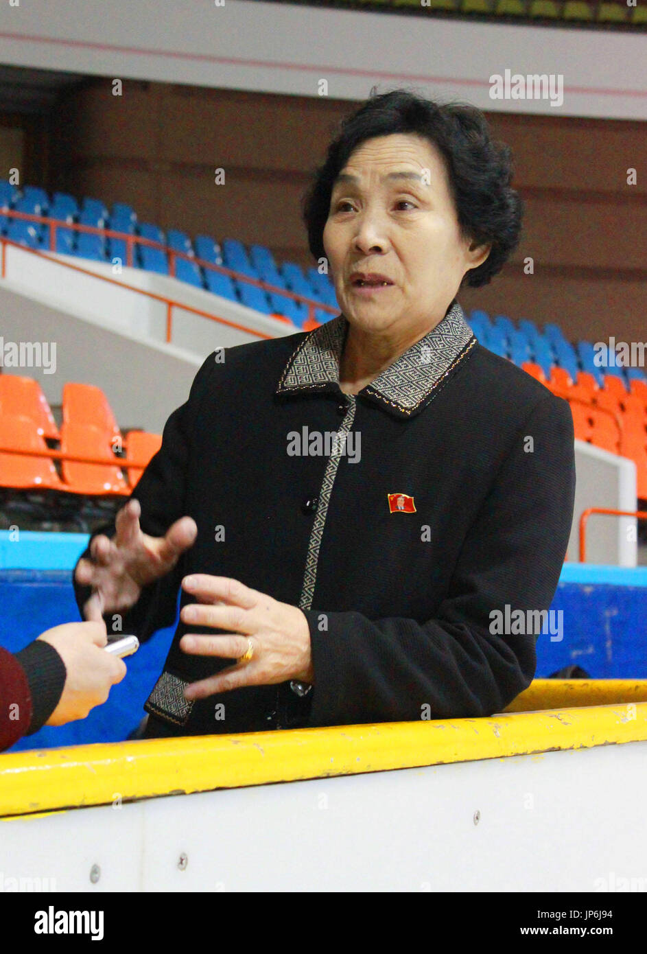 Han Pil Hwa, a North Korean silver medalist in the women's 3000-meter ...