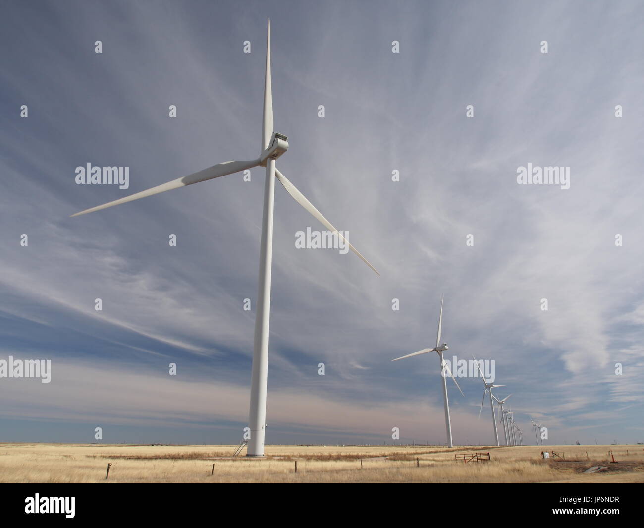 Wind turbines on the high plains of Texas Stock Photo - Alamy