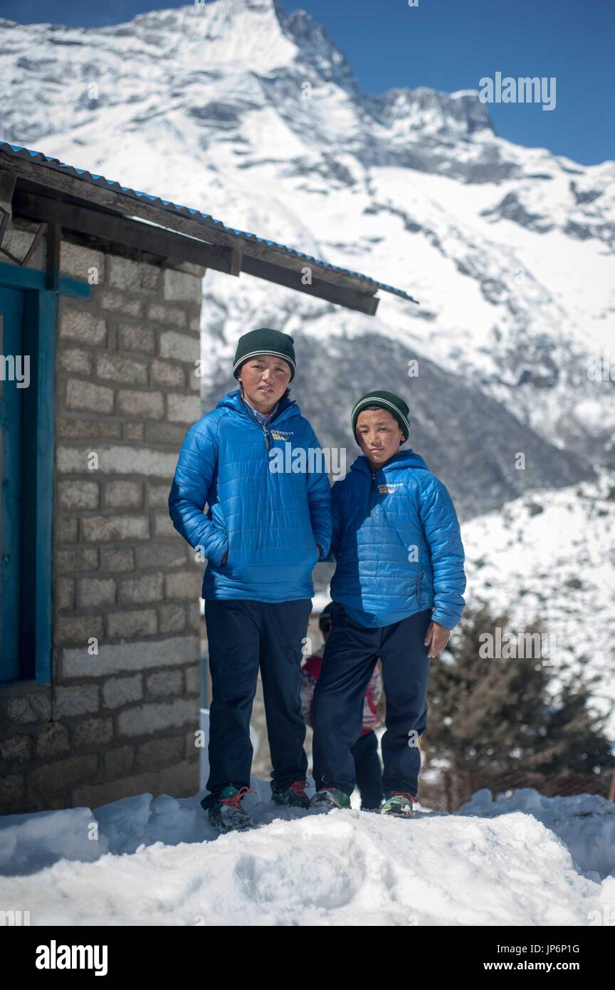 Photo shows Mingma Doma Sherpa (L) and Lhakpa Tshering Sherpa, who lost their father Dorji ...