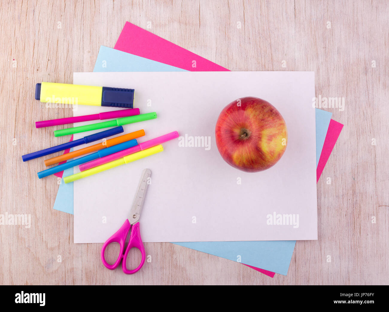 Collage paper hi-res stock photography and images - Alamy