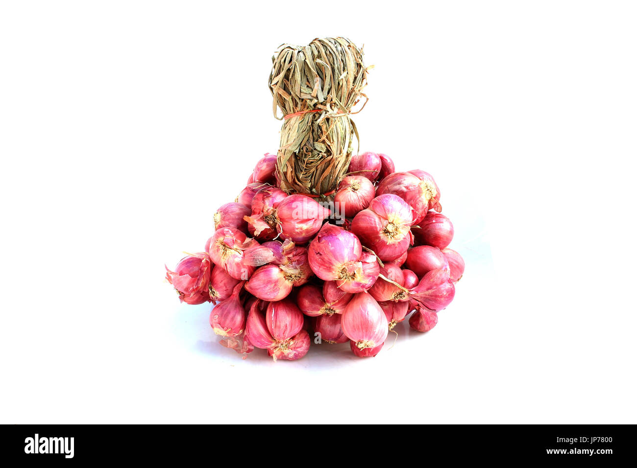shallots on isolated white Stock Photo - Alamy