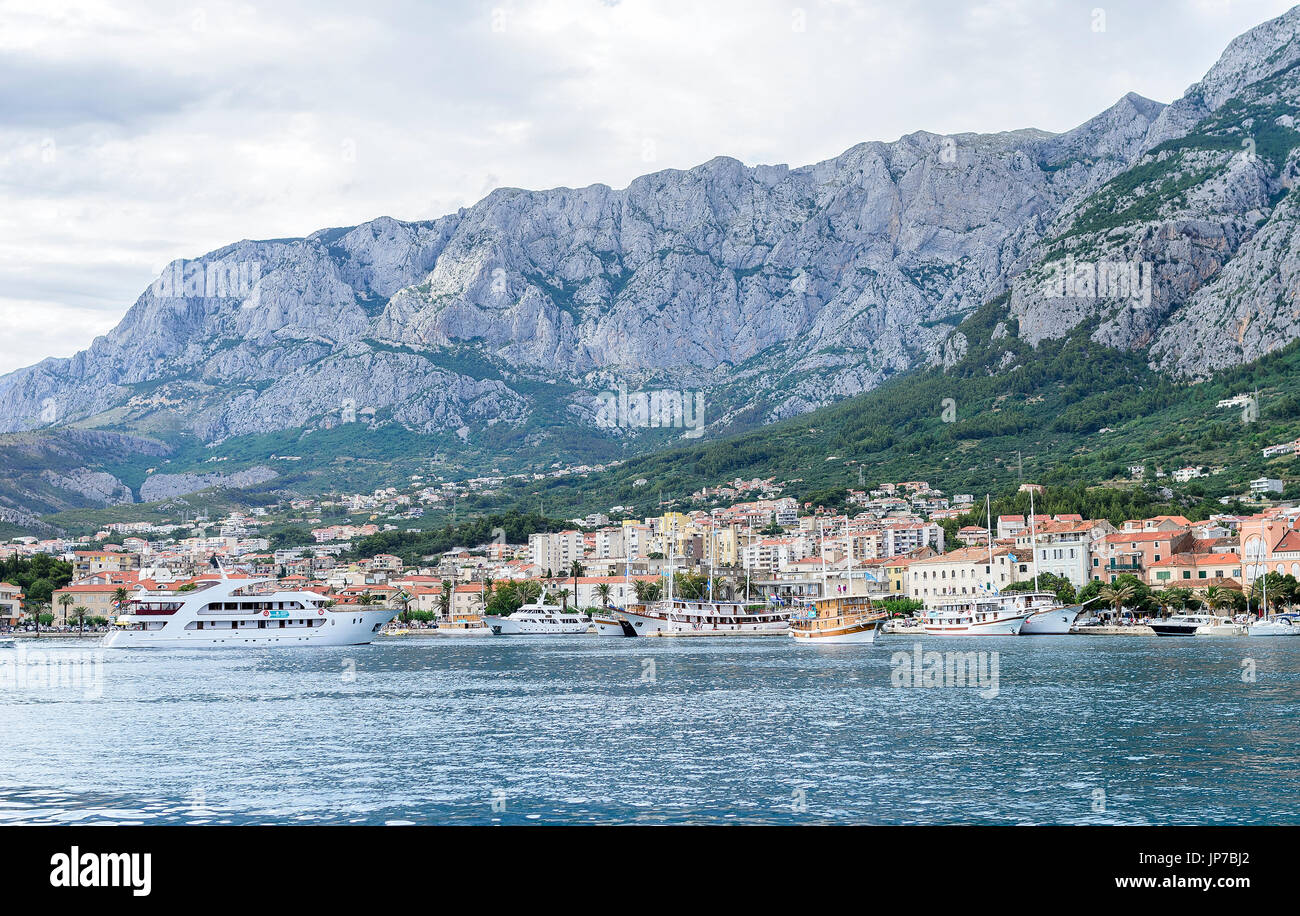Makarska Beach Croatia High Resolution Stock Photography and Images - Alamy