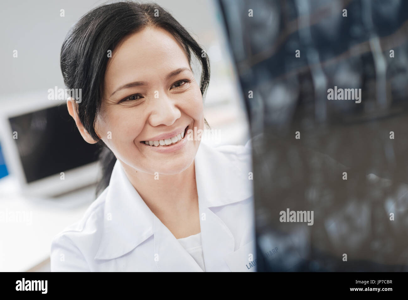 Smiling face asian woman patient hi-res stock photography and images ...