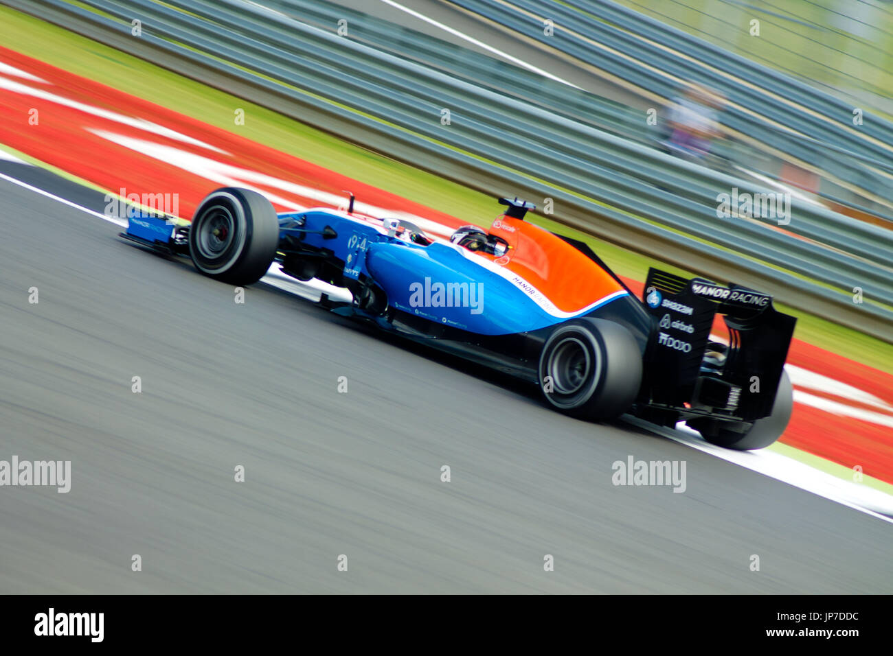 at the the first corner of the Silverstone Grand Prix circuit during ...