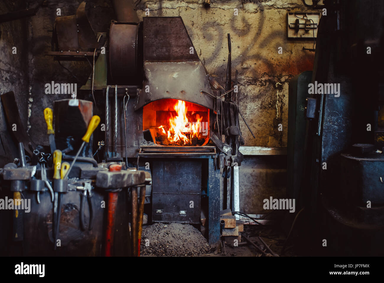 high precision hot forging product, automotive part production by hot ...