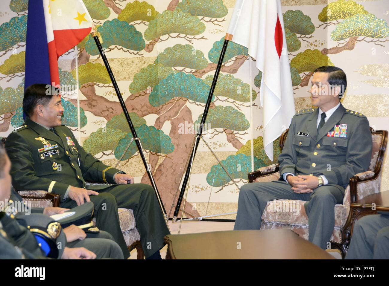 Gen. Kiyofumi Iwata, chief of staff of Japan's Ground Self-Defense Force, and Lt. General ...