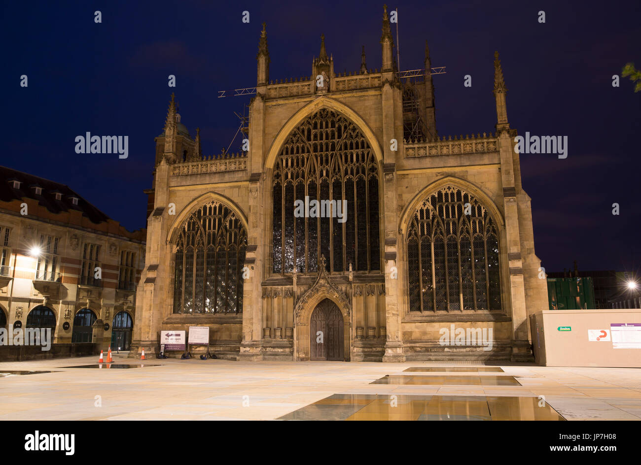 Hull at night Stock Photo - Alamy