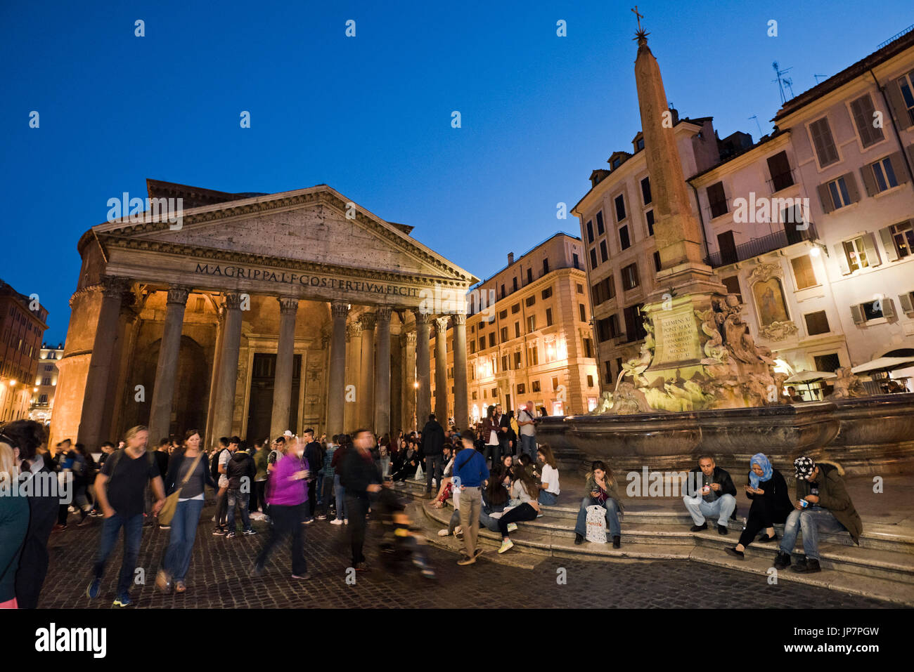 Pantheon door rome hi-res stock photography and images - Alamy