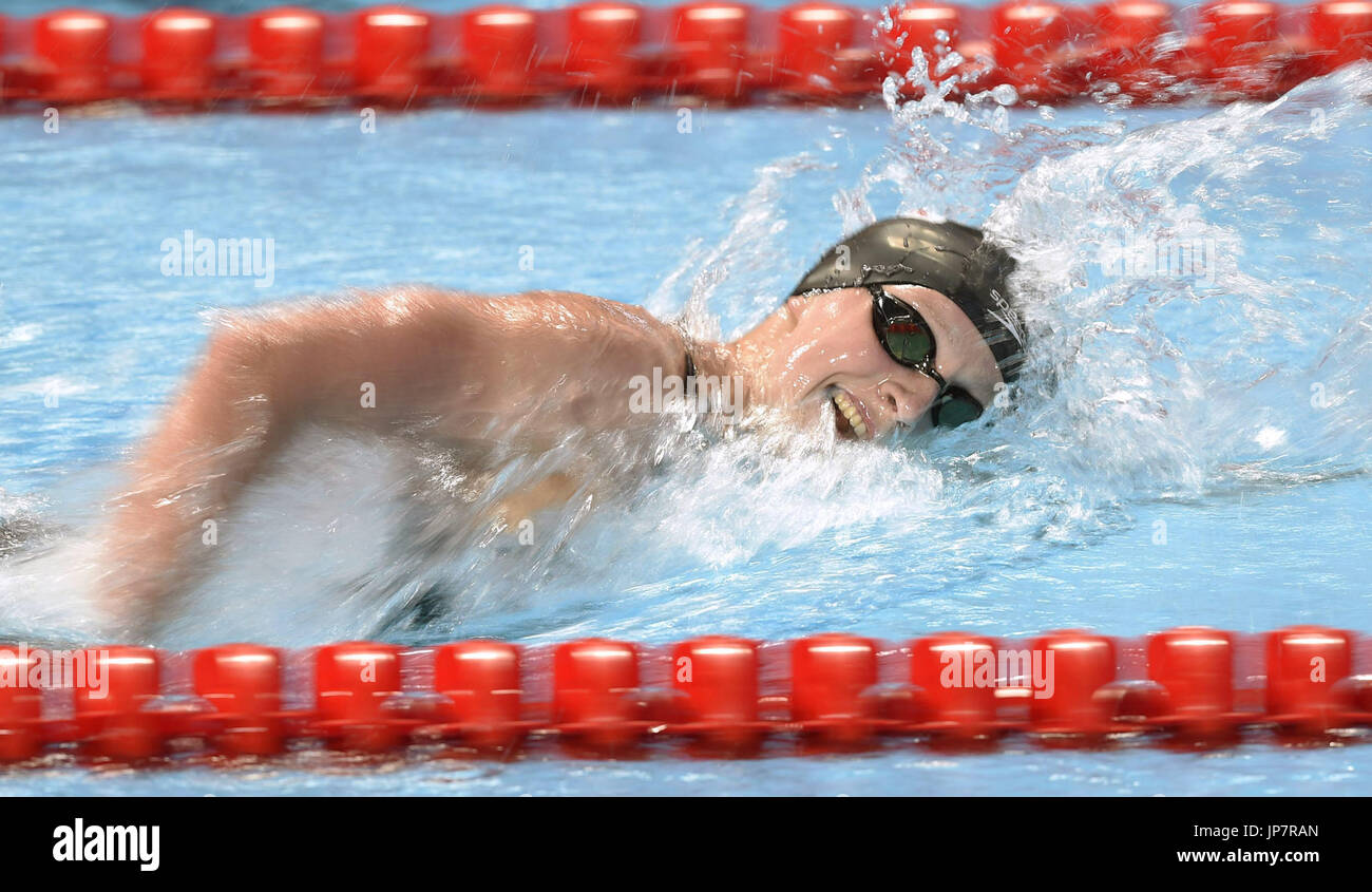 Katie Ledecky competes in the women's 1,500-meter freestyle final at ...