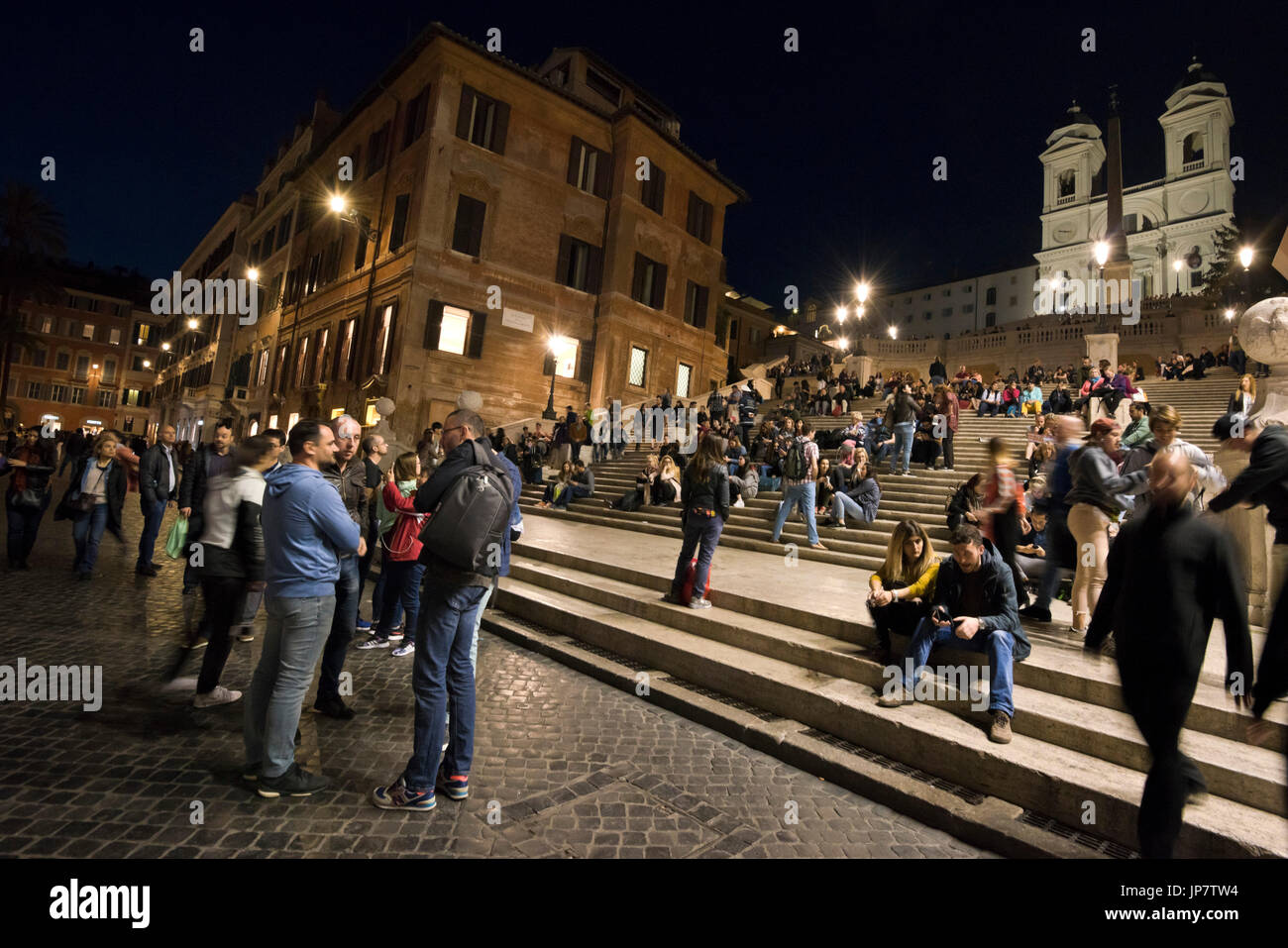 Street with road to spanish stairs in rome hi-res stock photography and ...