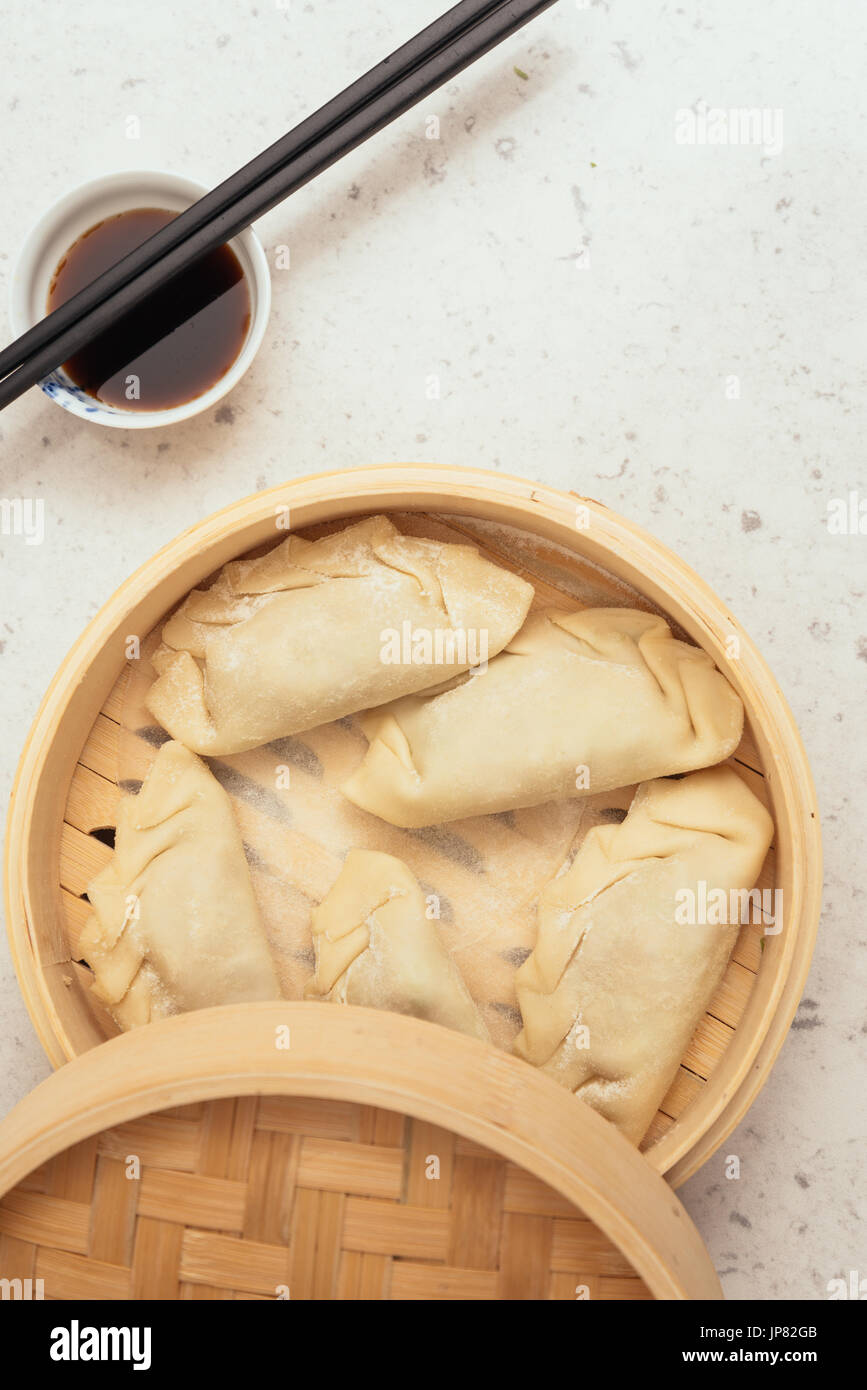 Dim sum container hi-res stock photography and images - Alamy