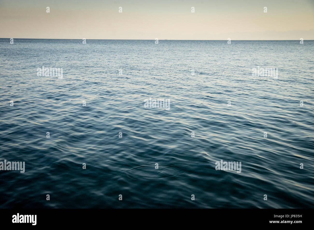 Shade daytime hi-res stock photography and images - Alamy