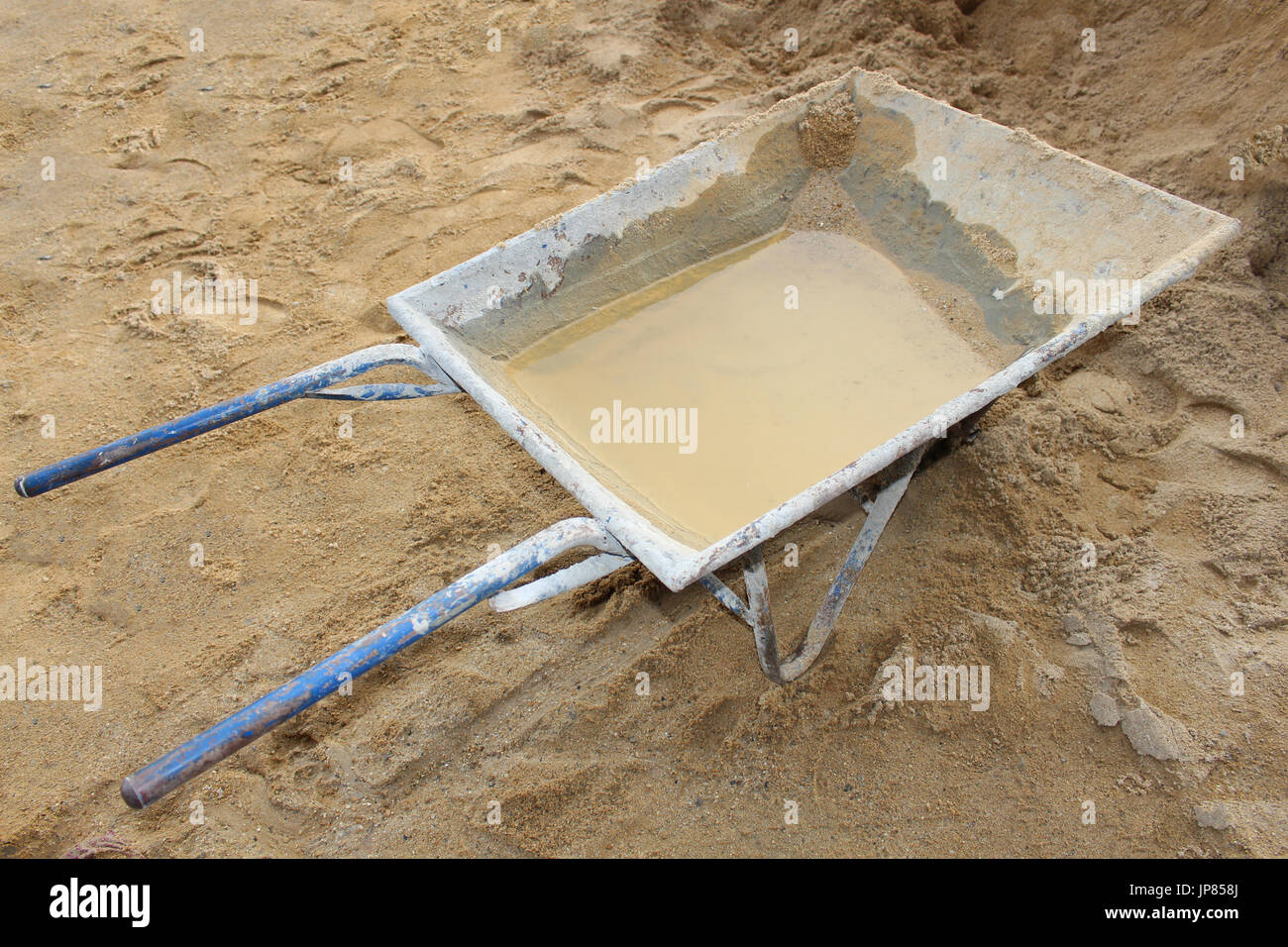 Mortar cart hi-res stock photography and images - Alamy