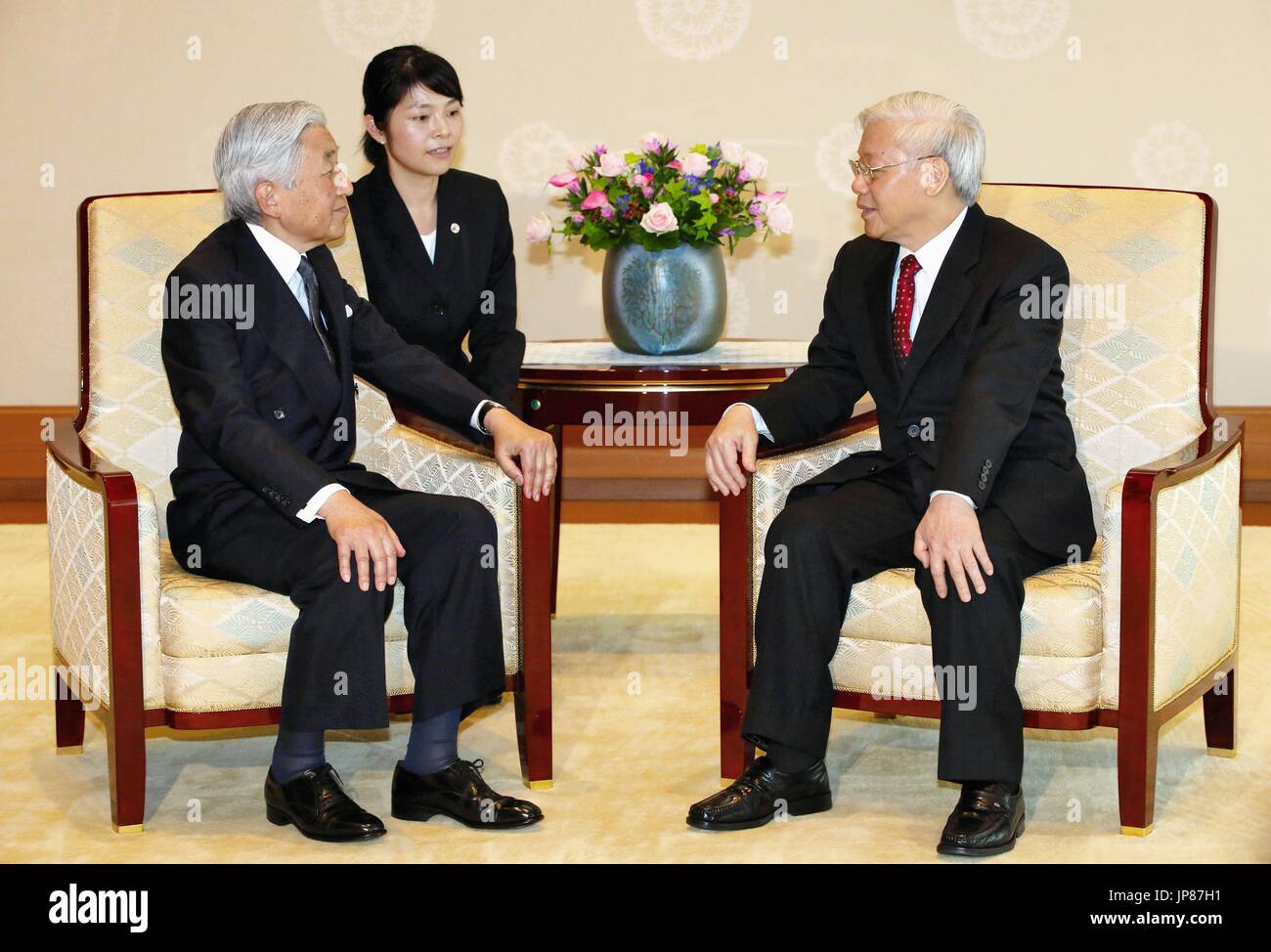Emperor Akihito (L) meets with top Vietnamese leader Nguyen Phu Trong ... Emperor Akihito (L) meets with top Vietnamese leader Nguyen Phu Trong ...