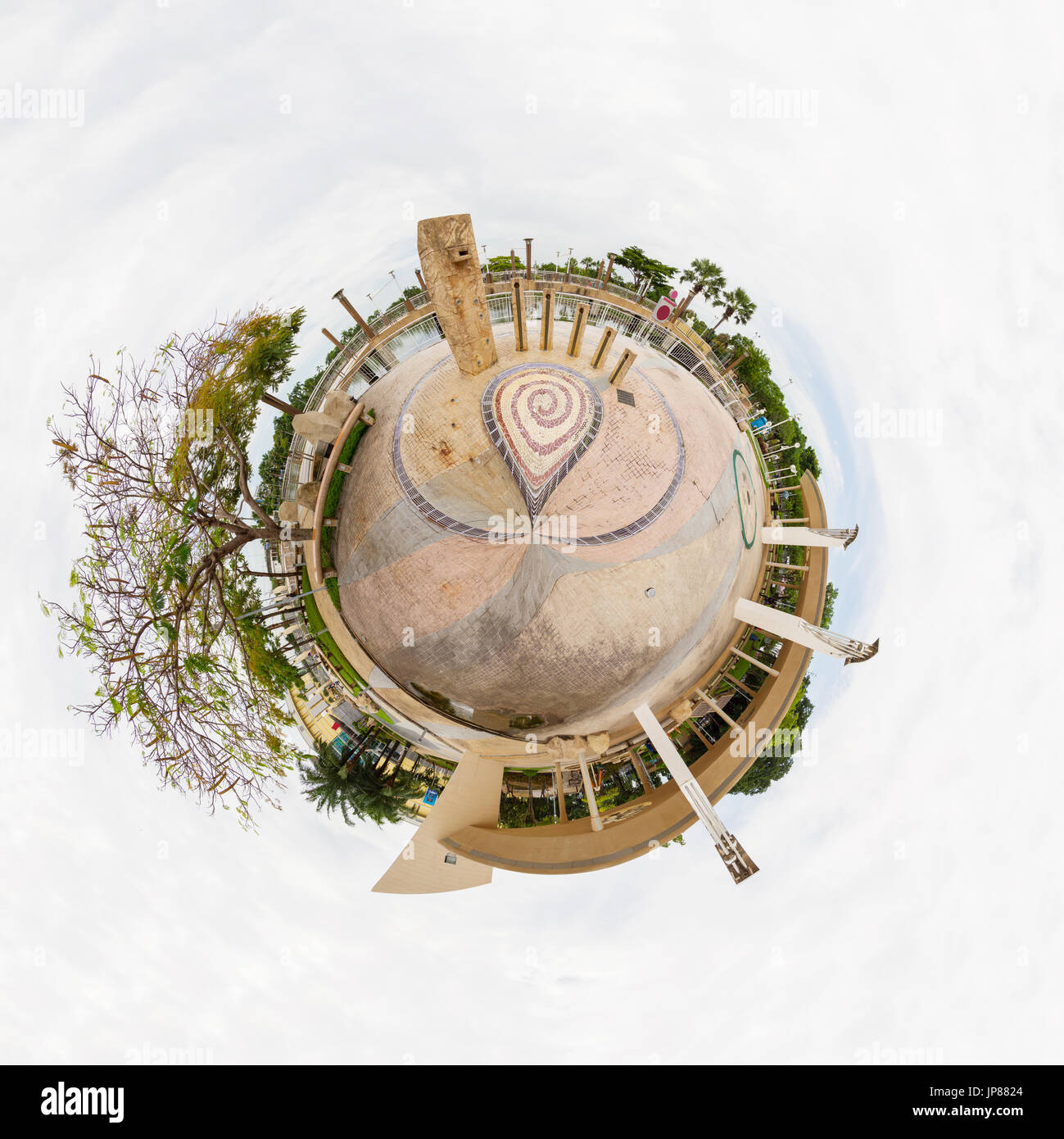 Playground 360 hi-res stock photography and images - Alamy