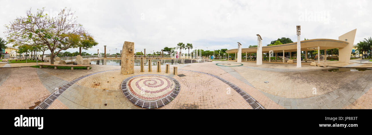 Playground 360 hi-res stock photography and images - Alamy