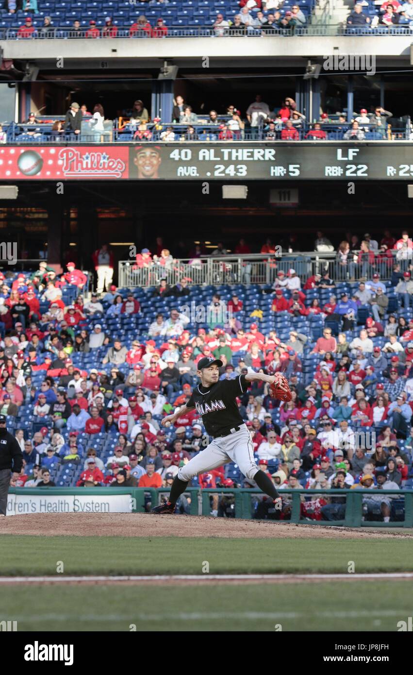 Miami Marlins Ichiro Suzuki makes his first MLB pitching appearance ...