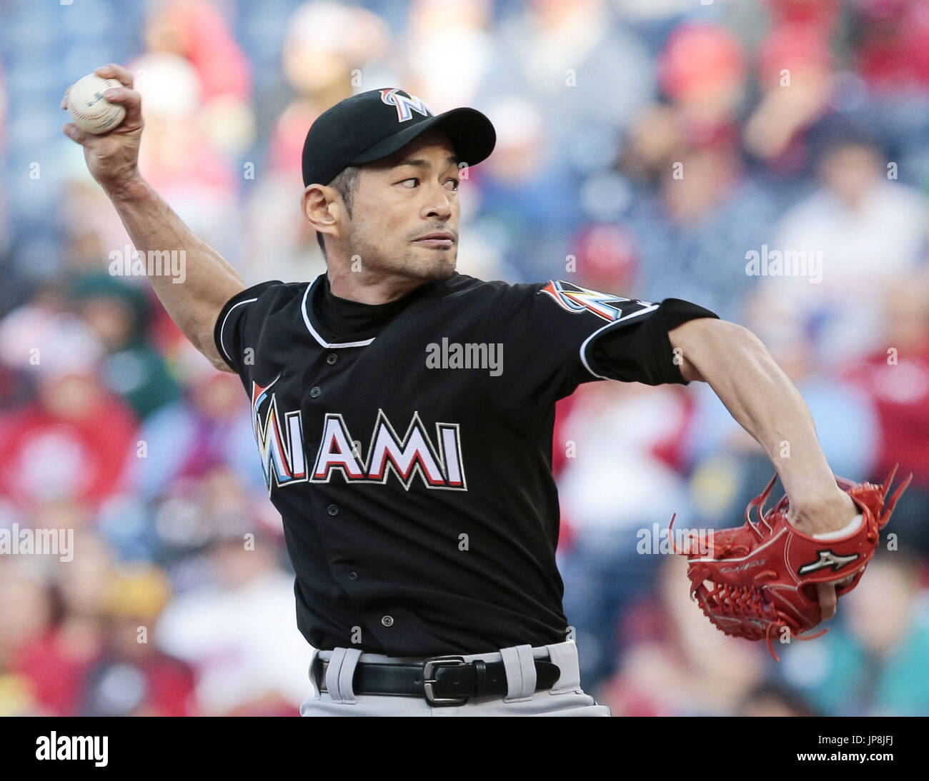 Miami Marlins Ichiro Suzuki makes his first MLB pitching appearance ...