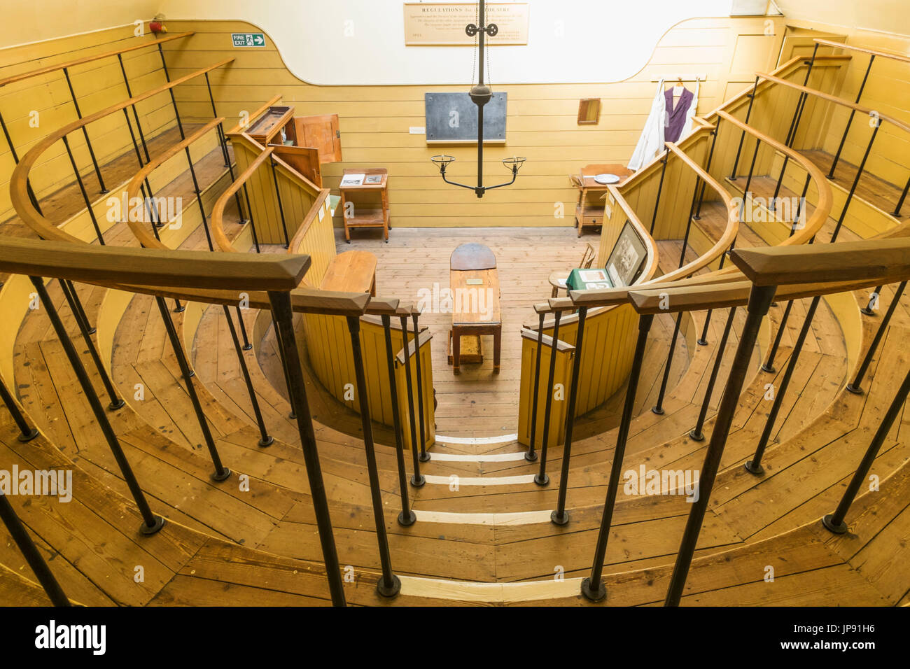 Medical operating theatre uk hi-res stock photography and images - Alamy