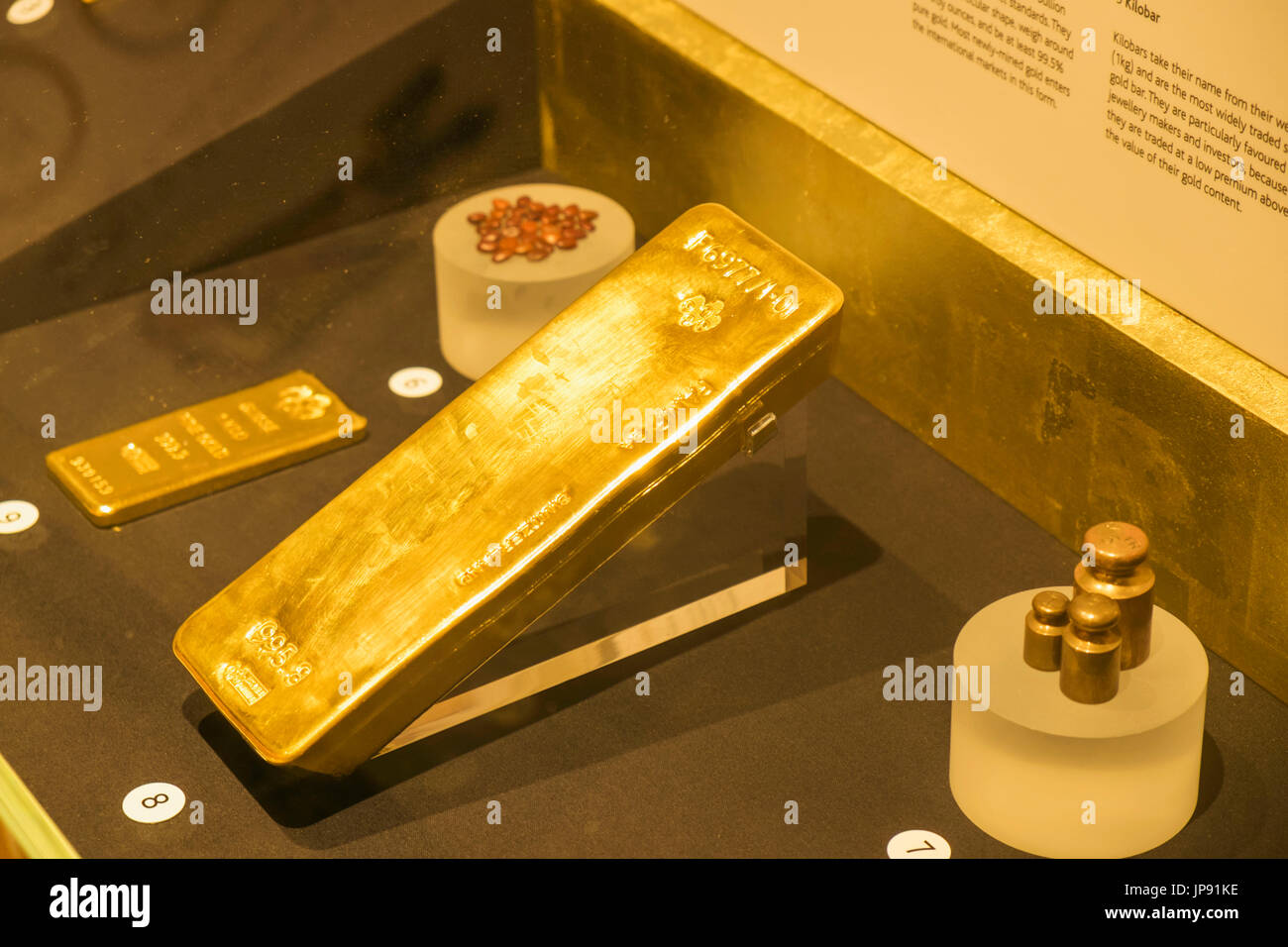 England, London, The City, Bank of England Museum, Display of Gold Objects Stock Photo - Alamy