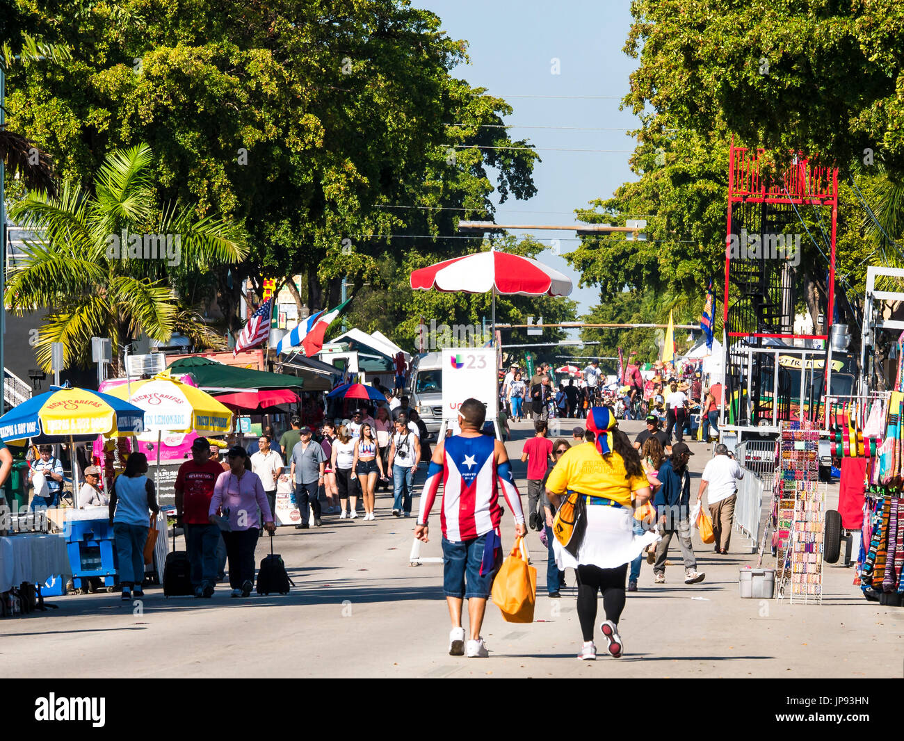 Calle ocho carnival miami hi-res stock photography and images - Alamy