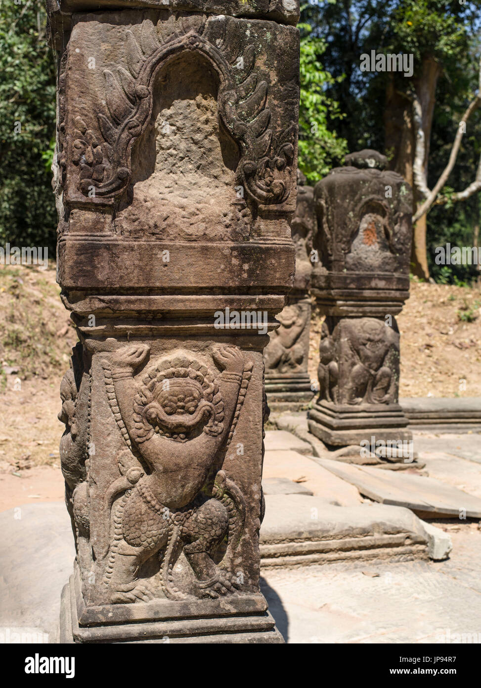 Garuda hi-res stock photography and images - Alamy