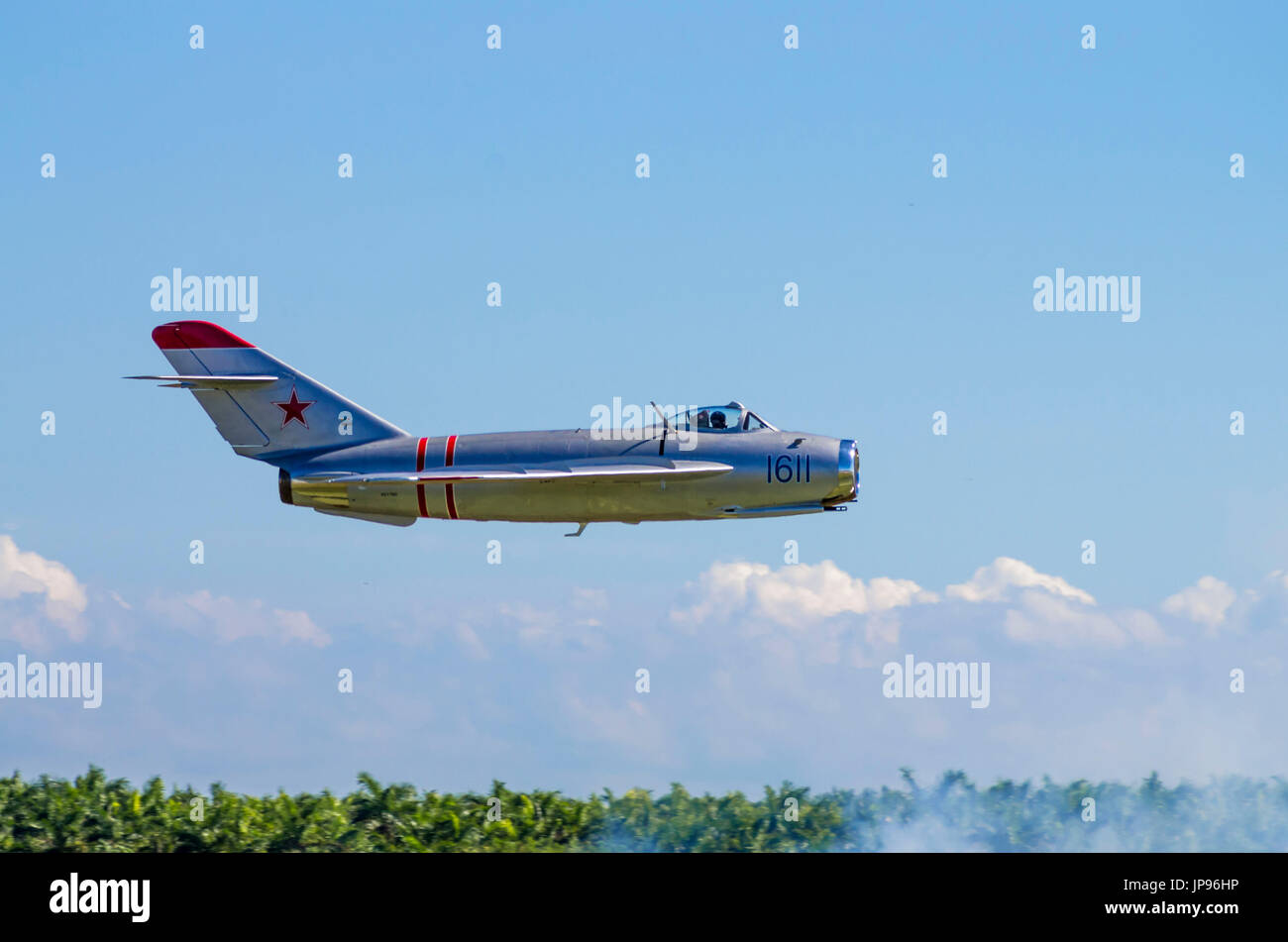 Mig 17 hi-res stock photography and images - Alamy