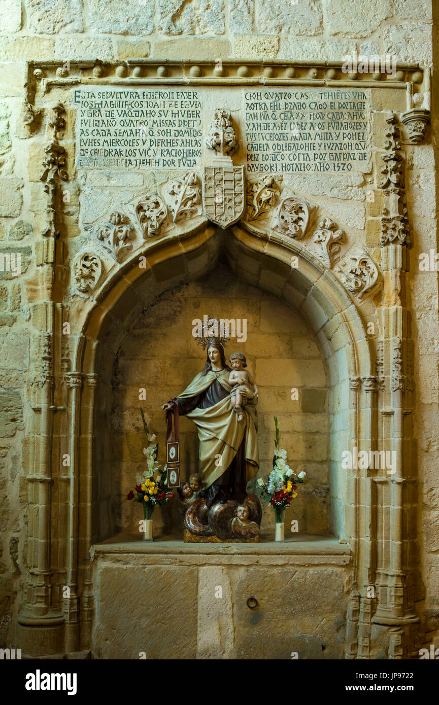Romanesque Altar, St. Miguel Church, Estella, Spain Stock Photo - Alamy