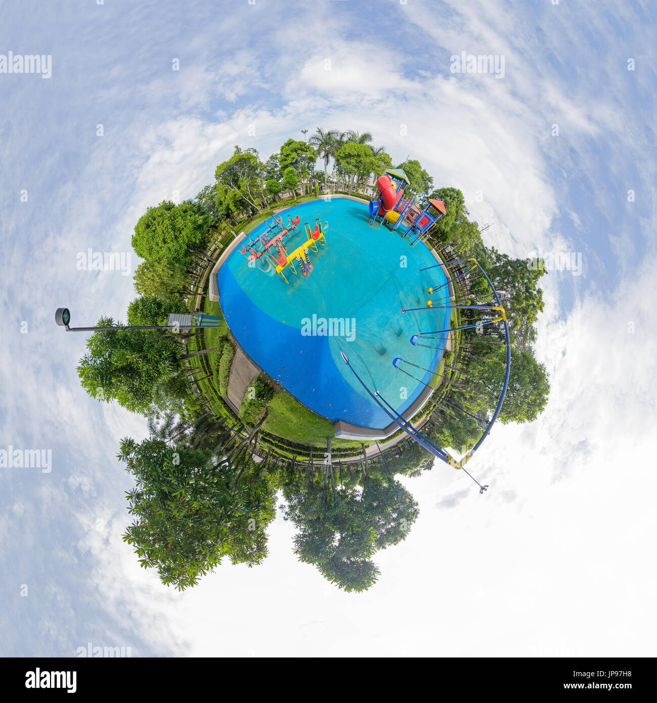 Playground 360 hi-res stock photography and images - Alamy