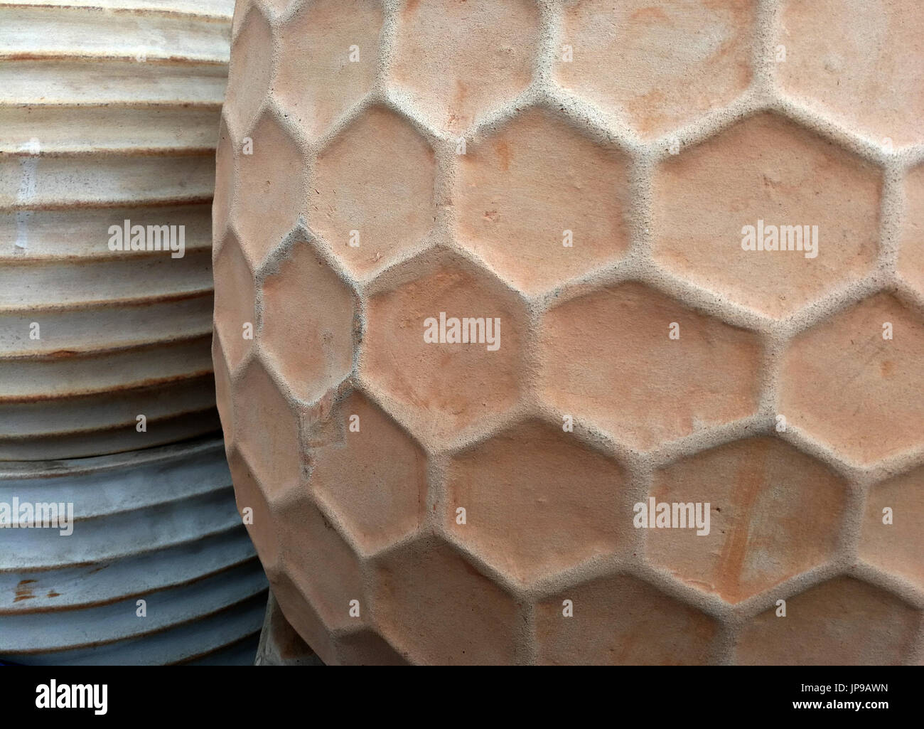 Comb ceramic pottery hi-res stock photography and images - Alamy