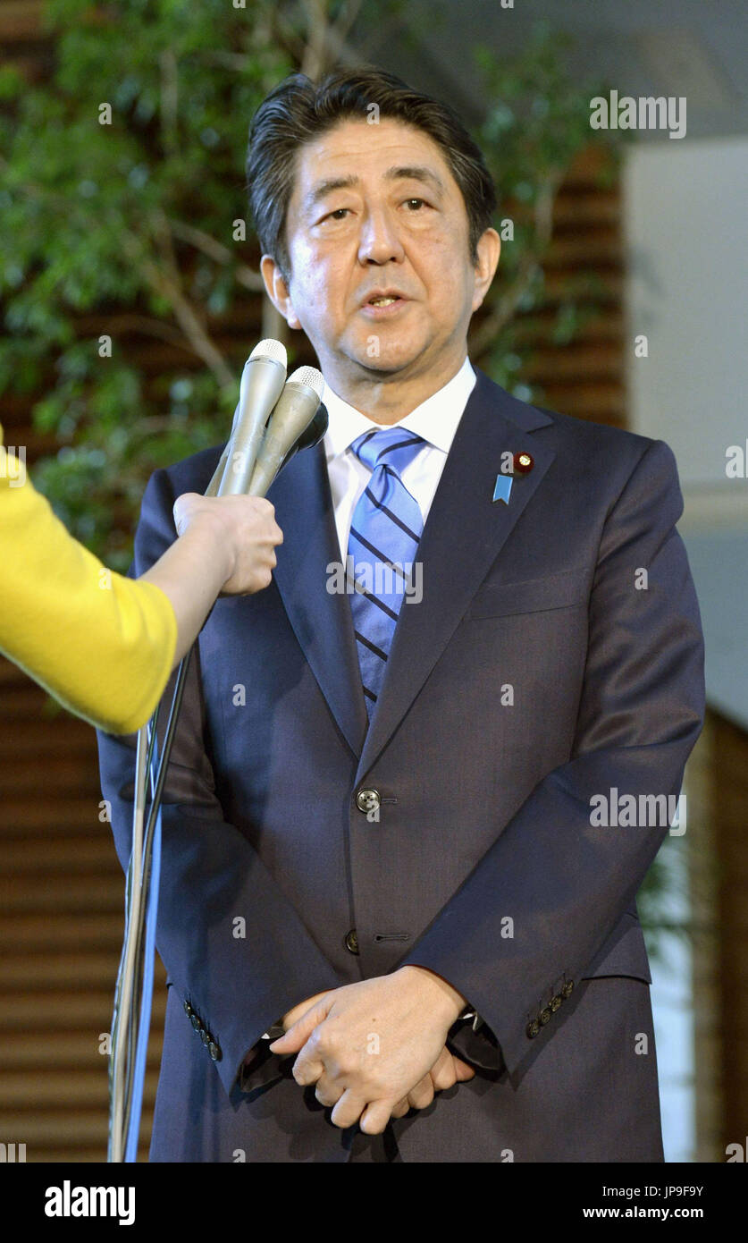 Japanese Prime Minister Shinzo Abe meets with reporters in Tokyo on Jan ...