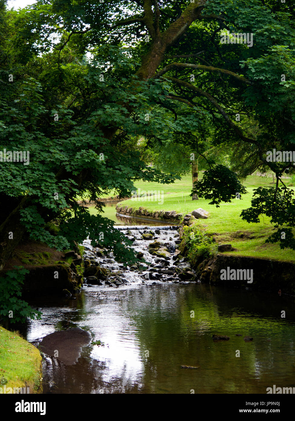 Buxton lake hi-res stock photography and images - Alamy