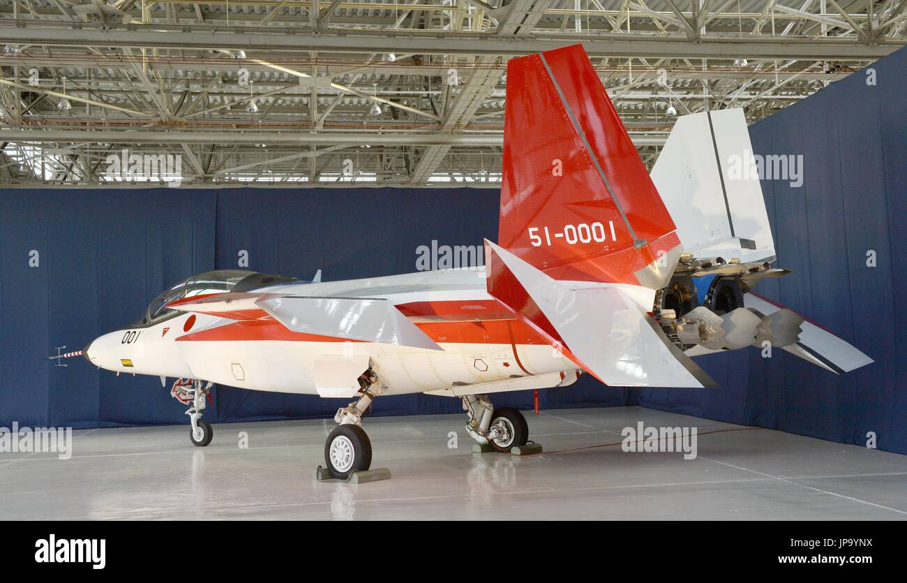 A prototype of the first Japan-made stealth fighter is unveiled to the ...