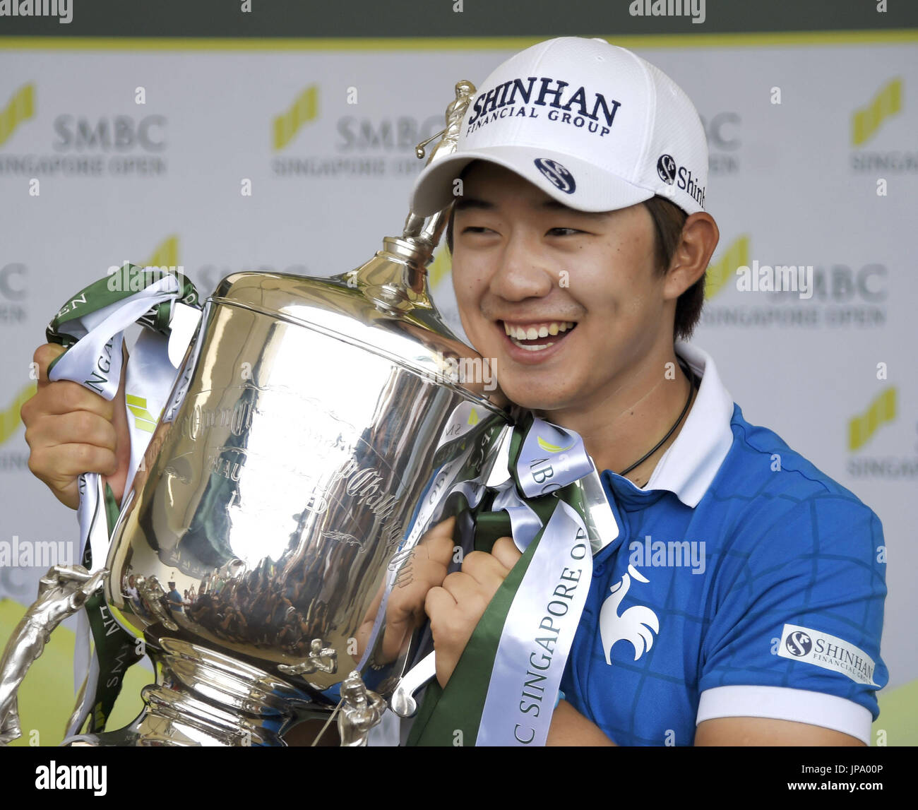 South Korean golfer Song Young Han holds the Singapore Open ...