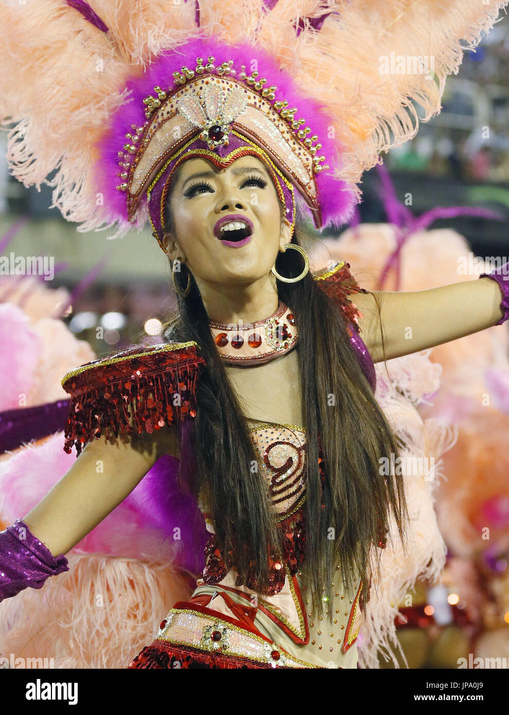 Japanese samba dancer Megumi Kudo performs at Carnival in Rio de ...