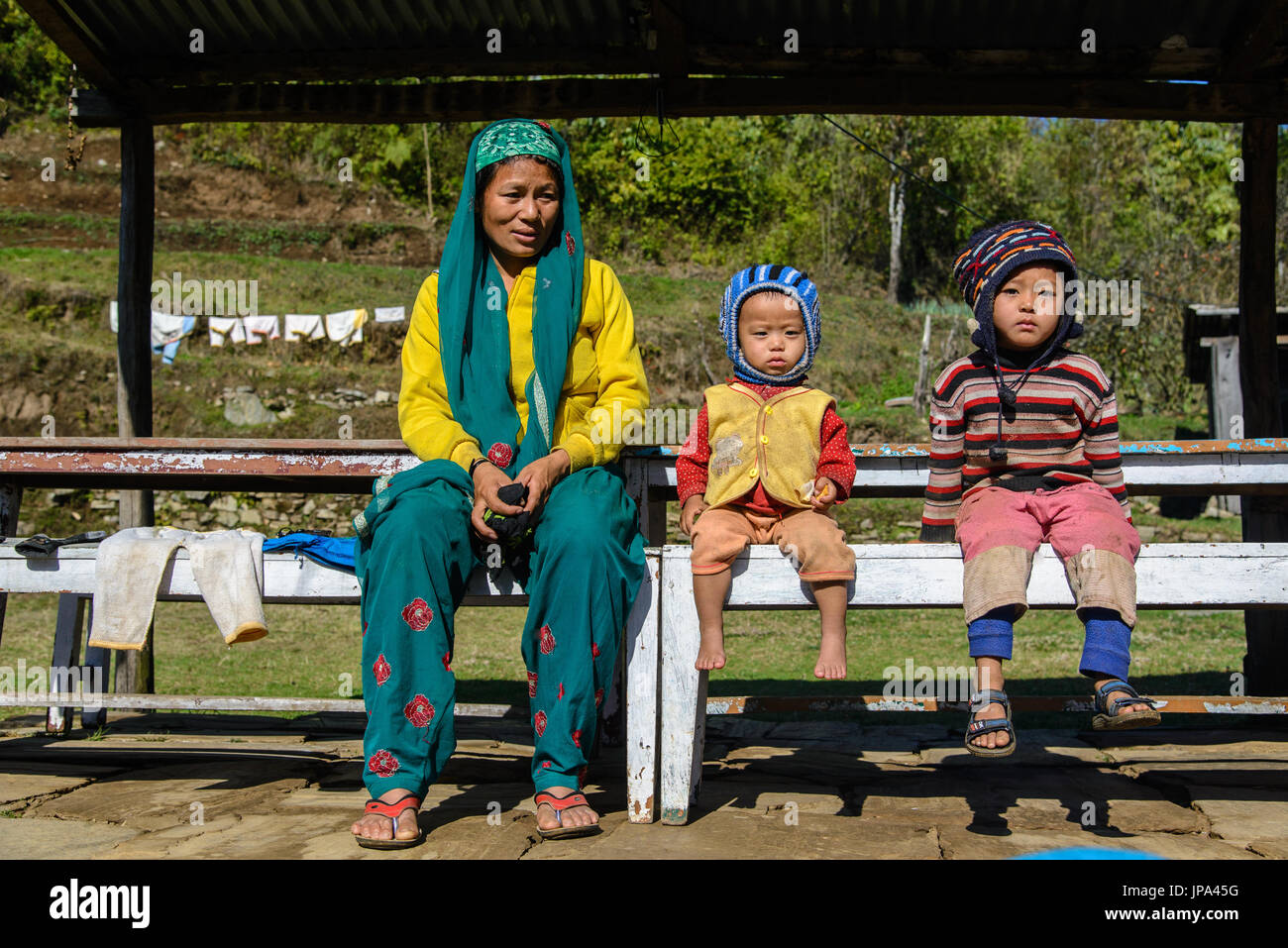 Nepal children nepalese mother hi-res stock photography and images - Alamy