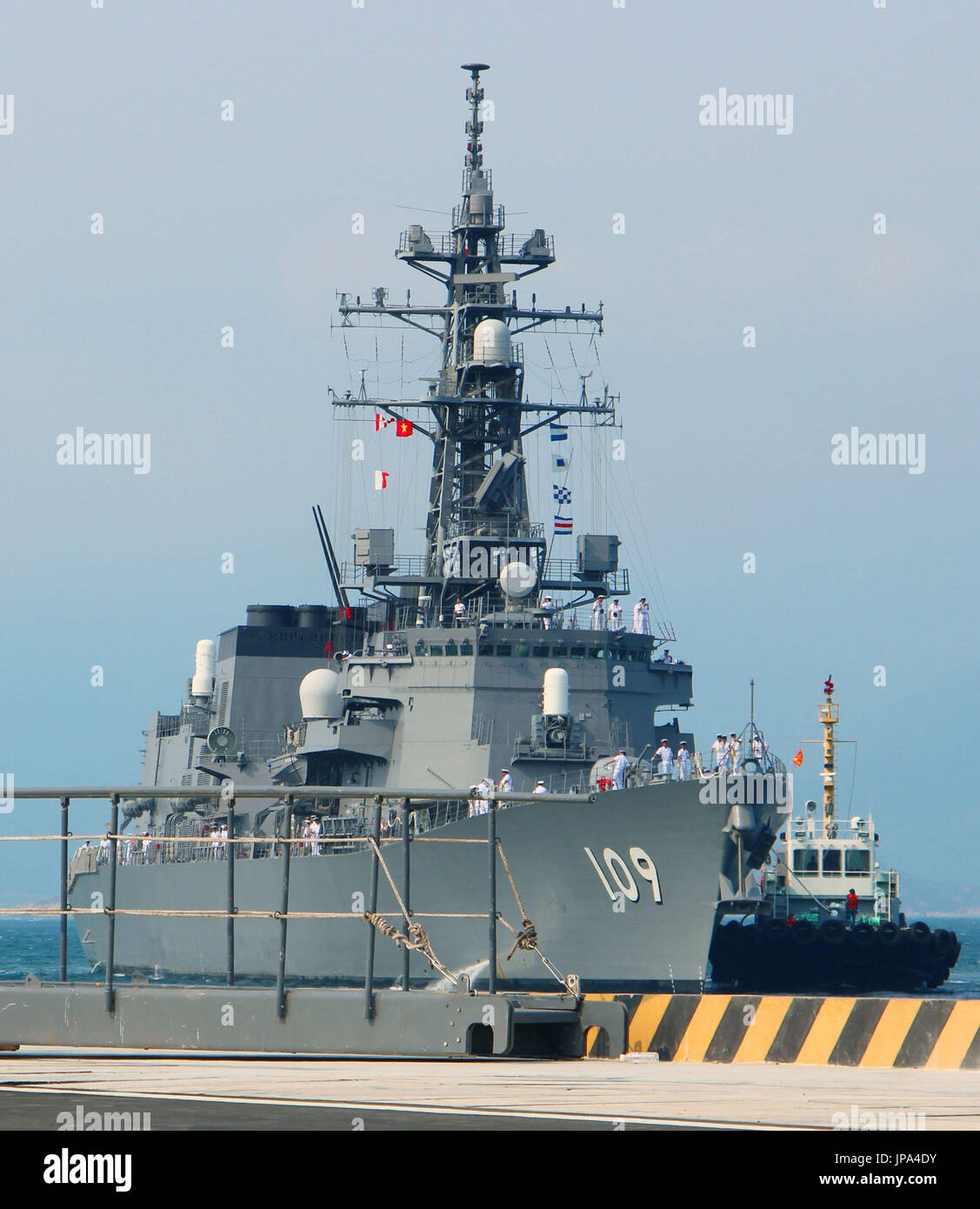 The Japanese Maritime Self-Defense Force guided-missile destroyer ...