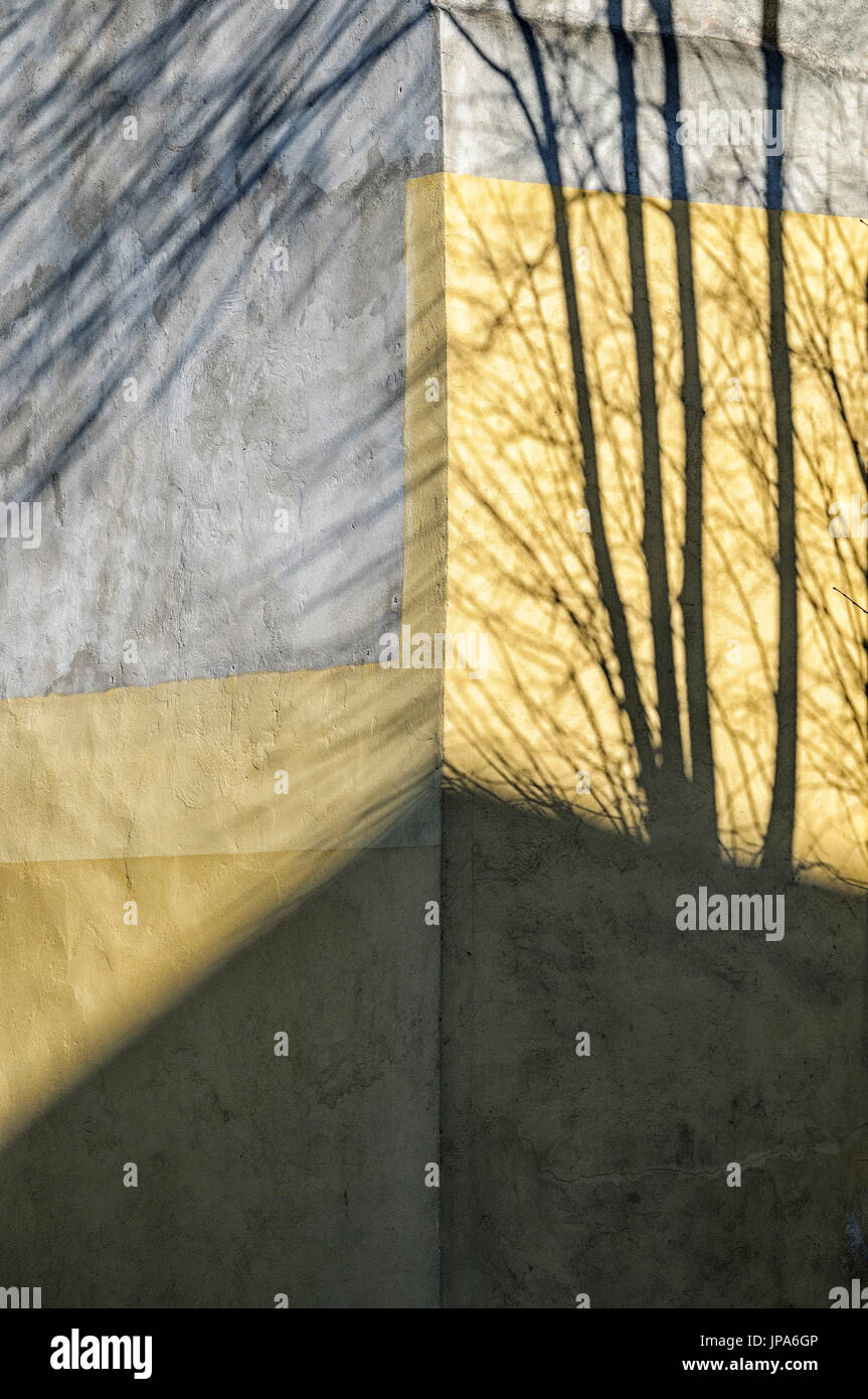 Symbol / Concepts, Shadows on the angle of house Stock Photo - Alamy