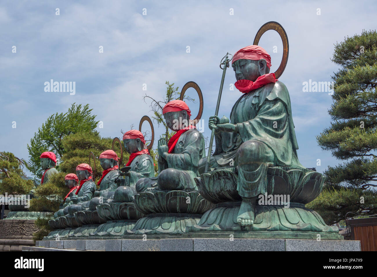Zenko temple hi-res stock photography and images - Alamy