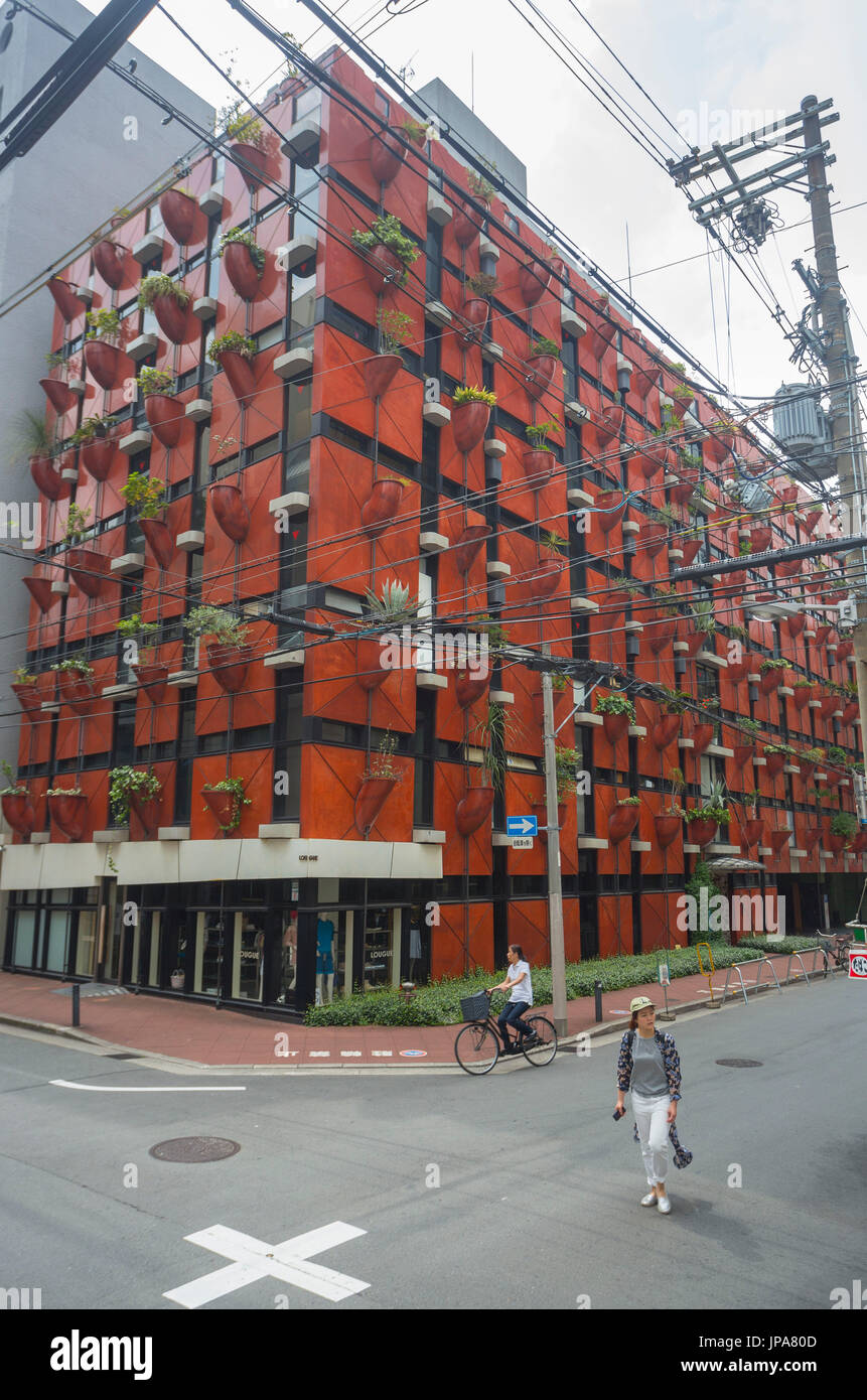 Japan osaka shinsaibashi red hi-res stock photography and images - Alamy