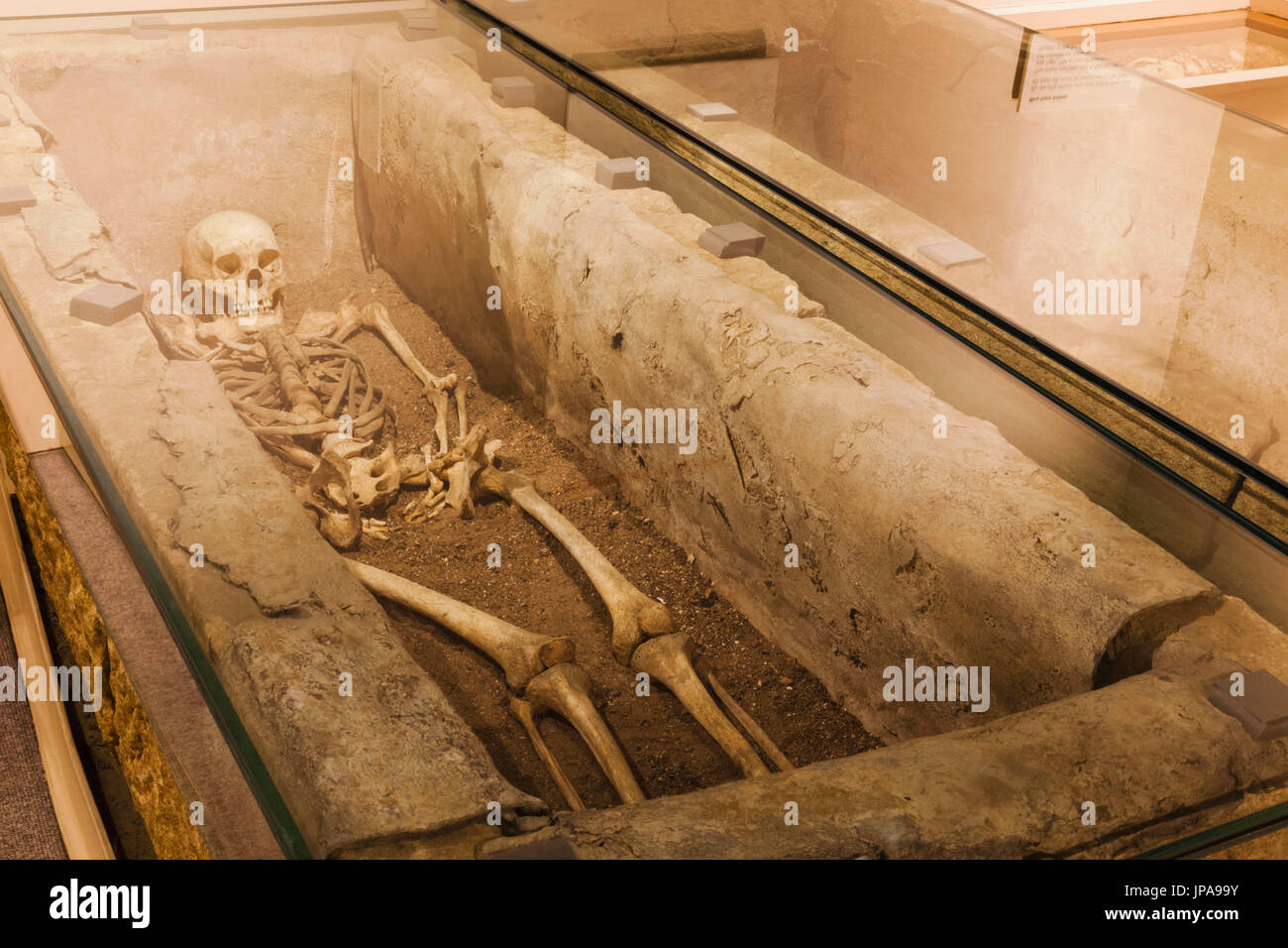 Roman burial hi-res stock photography and images - Alamy