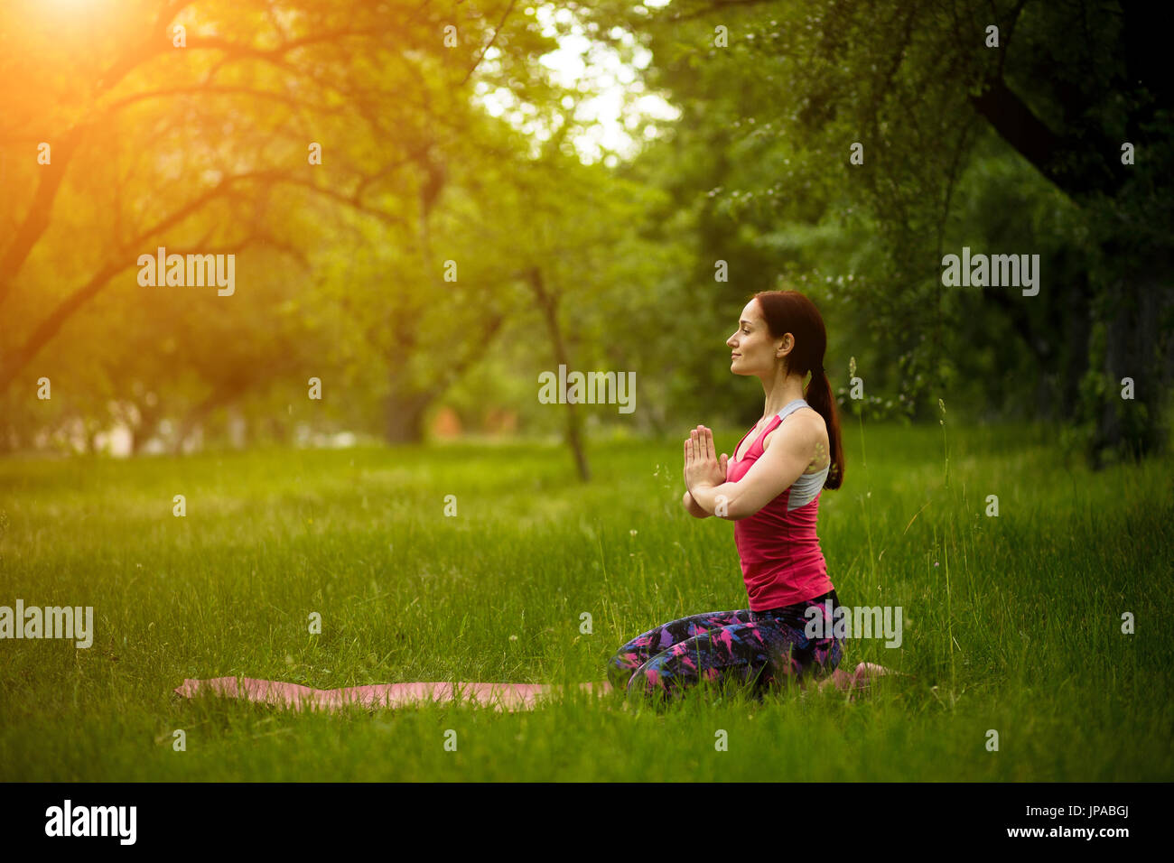 Diamond pose hi-res stock photography and images - Alamy