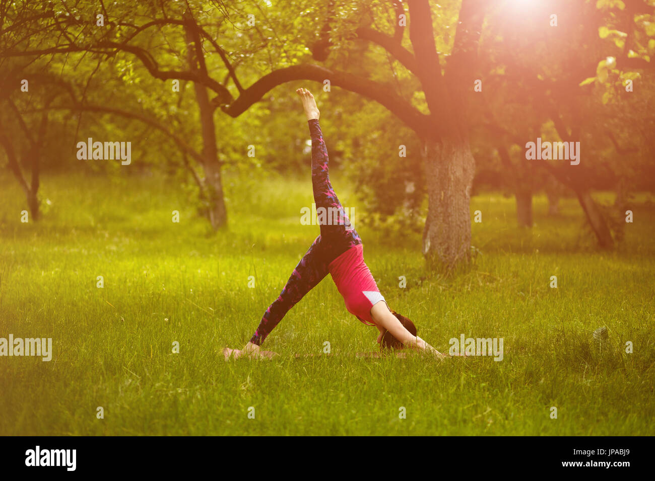 Garden yoga hi-res stock photography and images - Alamy