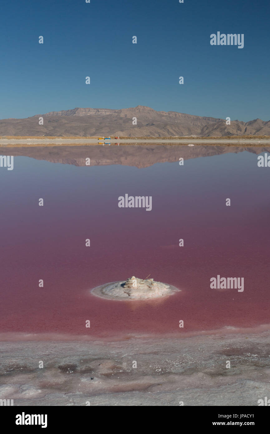 Maharlu lake hi-res stock photography and images - Alamy