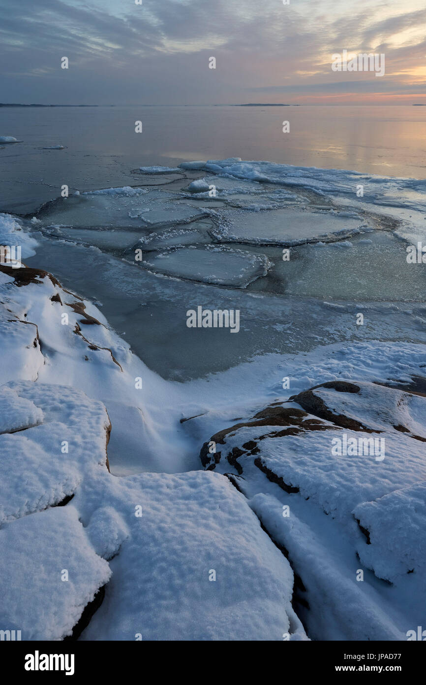 Sweden varmland lake hi-res stock photography and images - Alamy